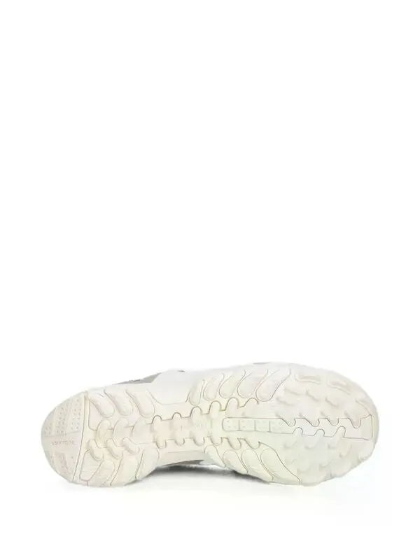 Y3 Gsg9 Touch-strap Cut-out Slip-ons - Neutrals