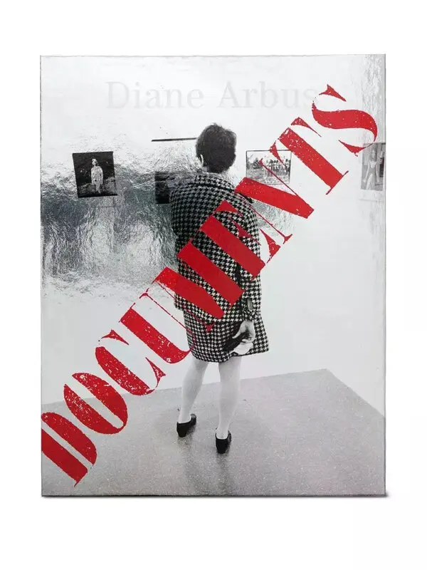 V&A PUBLICATIONS Diane Arbus Documents Book - Grey