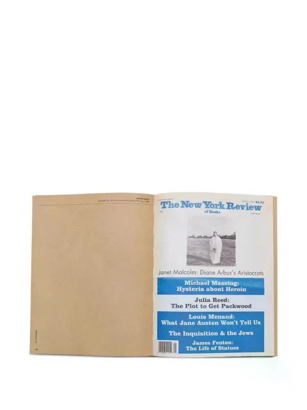 V&A PUBLICATIONS Diane Arbus Documents Book