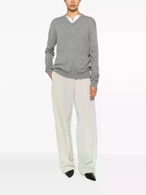 THE ROW Nian V-neck Cashmere Sweater - Grey