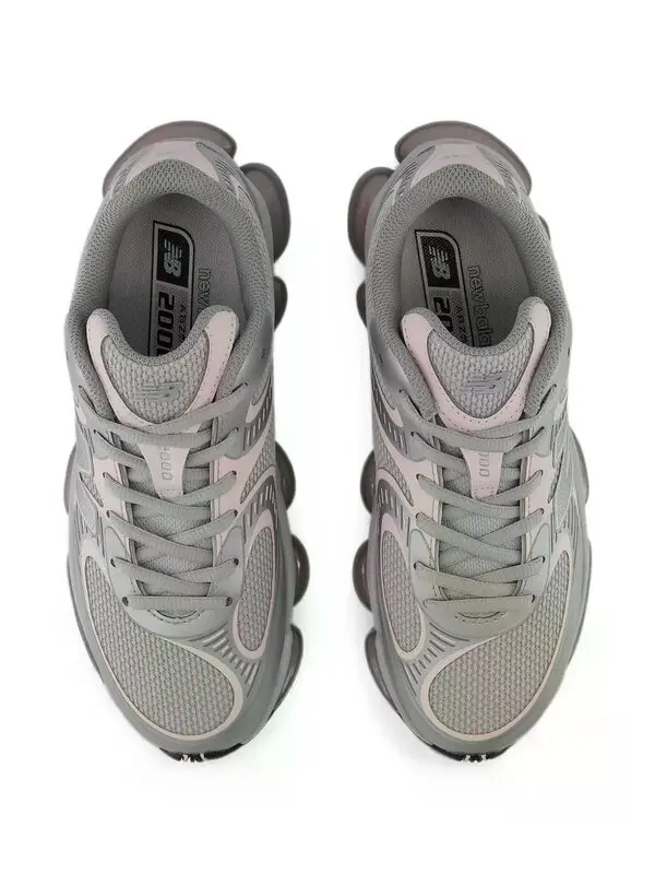 NEW BALANCE Abzorb 2000 Panelled Lace-up Sneakers - Grey