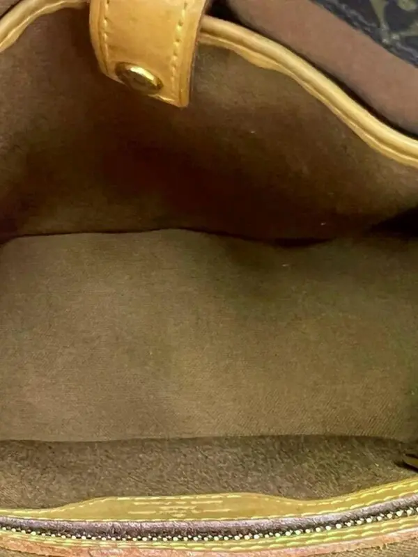 LOUIS VUITTON Monogram Vavin Pm Handbag