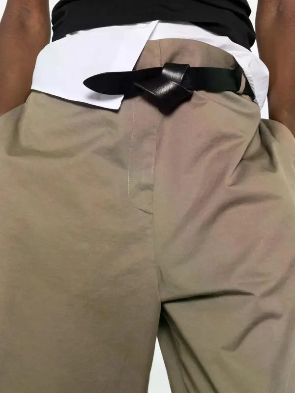 THE ROW Concealed Front Fastening Belted Shorts