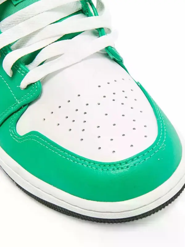 JORDAN 1 Lucky Sneakers
