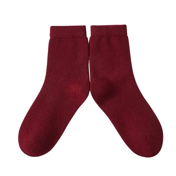 SOFT STROKES SILK Cashmere Quarter-length Socks Set Of Two Meditating Lamb Collection In Cranberry - Red