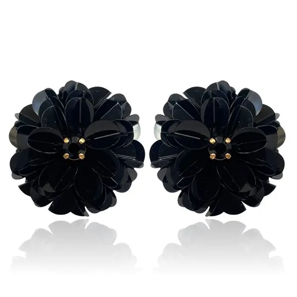 PINAR OZEVLAT Blossom Studs - Black