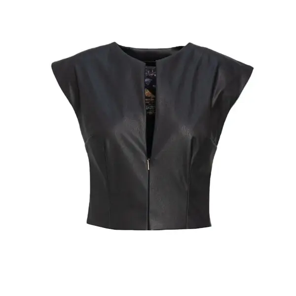 ARTISTA Beauty Top - Black