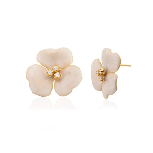 MILOU JEWELRY Neutrals Trillium Flower Earrings Cream - White