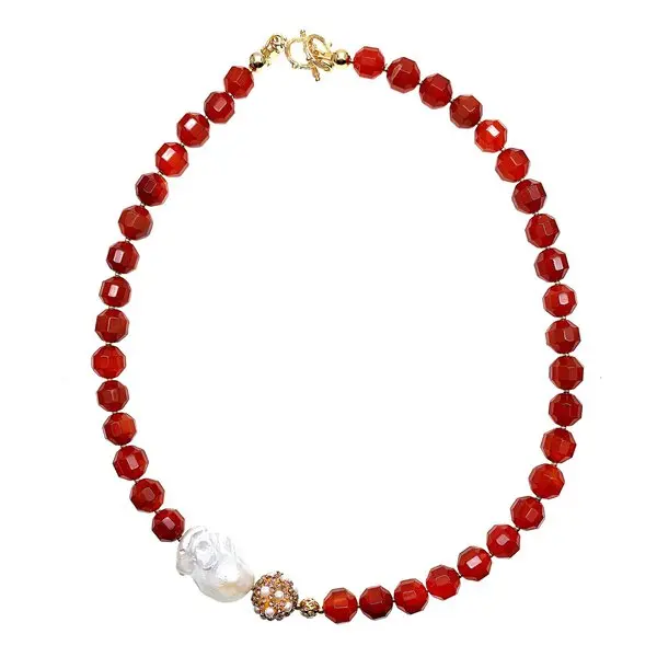 FARRA White / Red Red Agate With Baroque Pearl Short Necklace - White/red