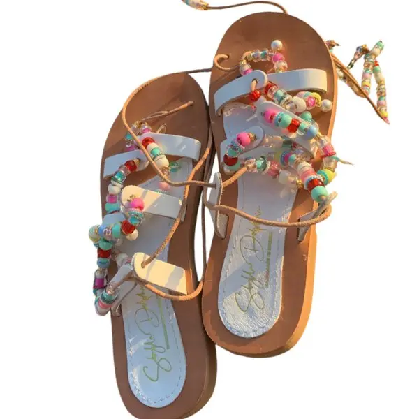 SIBYLLA DELPHICA Neutrals / Leather Sandals With Beads Sweet Candy - White