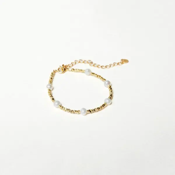 FREQNC ATELIER Cassie Natural Freshwater Pearl Bracelet - Gold