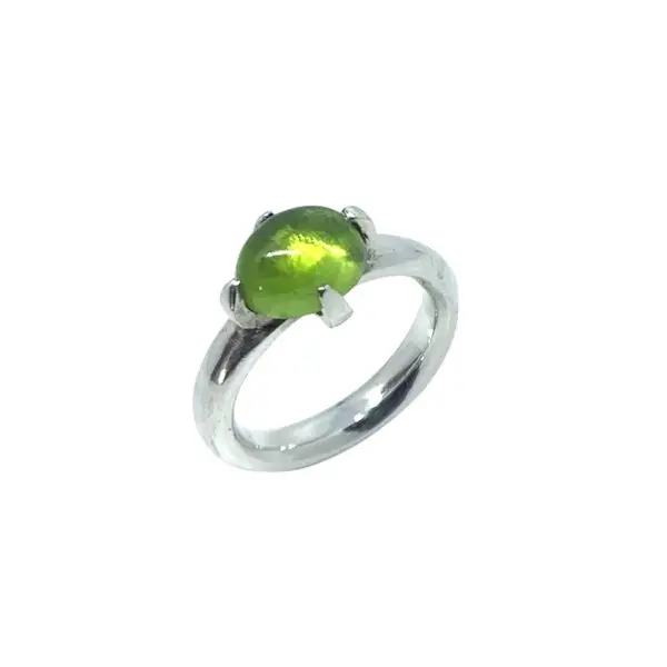 TG-JEWELLERY BY TAMARA GERVASIO Silver / Green Simplicity Ring With Oval Peridot Cabochon - Silver/green