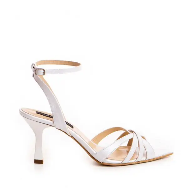 THE 5TH ELEMENT Ana Pearly Leather Sandals - White