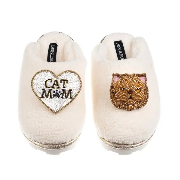 LAINES LONDON Neutrals / Teddy Closed Toe Slippers With Cat Mum/mom & Ginger Persian Cat Brooches Cream - White