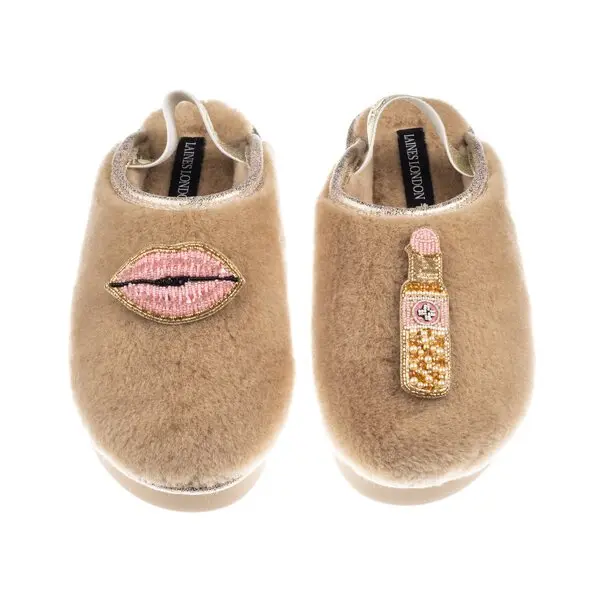 LAINES LONDON Brown / Gold / Neutrals Flatform Cloud Closed Toe Slippers With Pink Lips & Lipstick Brooches Toffee - Brown/gold