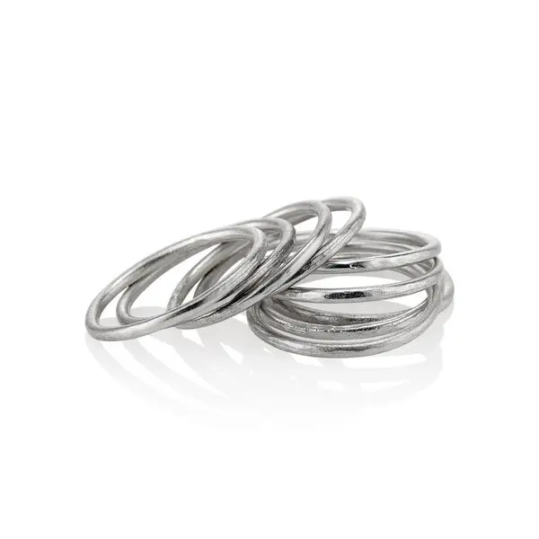 CARTOGRAPHY Grey / Silver Hammered Pair Of Sterling Silver Rings - Grey/silver