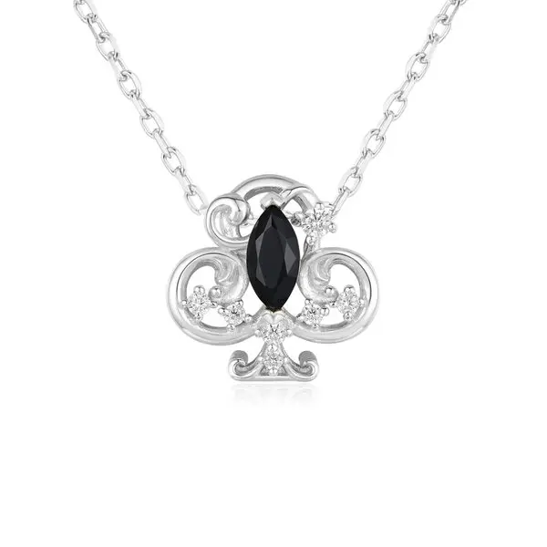 AZURA JEWELRY NEW YORK Clover Club Black Onyx Necklace White Gold Vermeil - Silver