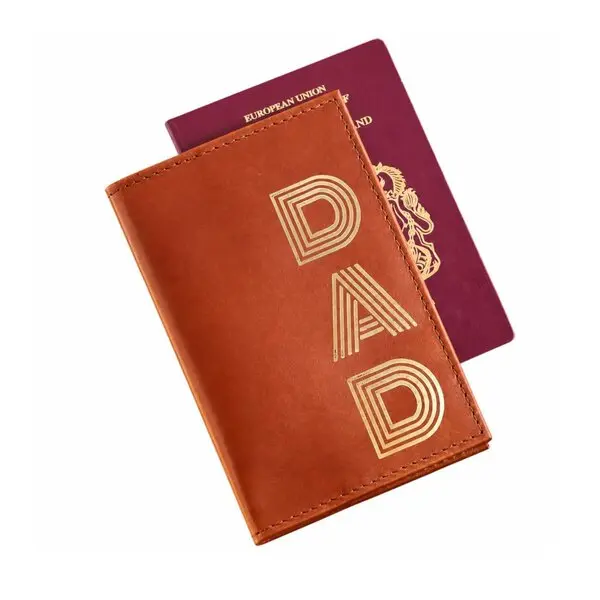 VIDA VIDA Tan Leather Passport Cover With Dad - Brown