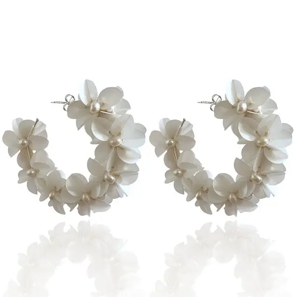 PINAR OZEVLAT Frezya Hoops - White