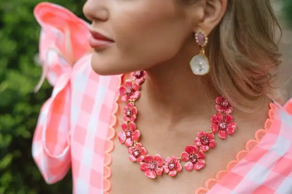 THE PINK REEF Flora Necklace In Pink Ruby