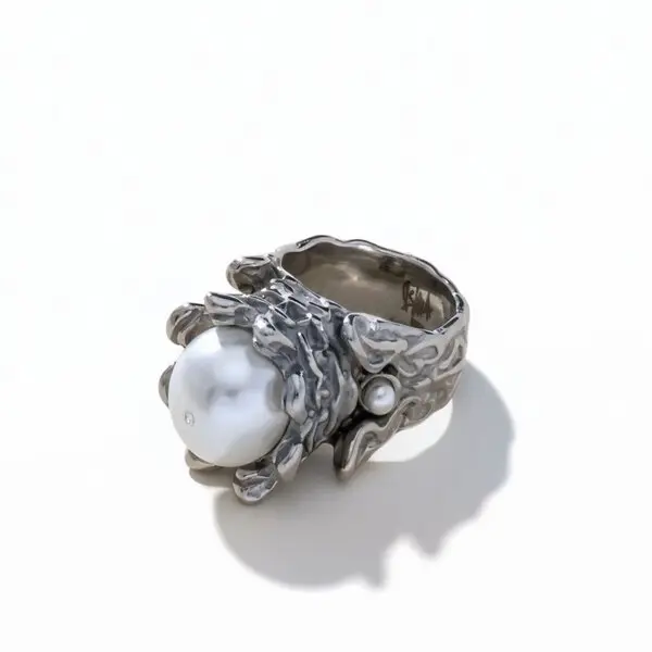 ISKRA Pearl Royal Ring - Silver