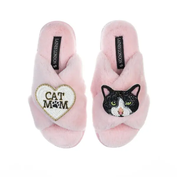 LAINES LONDON Classic Laines Slippers With Cat Mum/mom & Oreo Black & White Shorthair Cat Brooches - Pink
