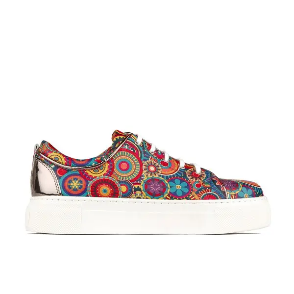 EMBASSY LONDON USA Camila Silver & Signature Print Designer Sneakers - Gray
