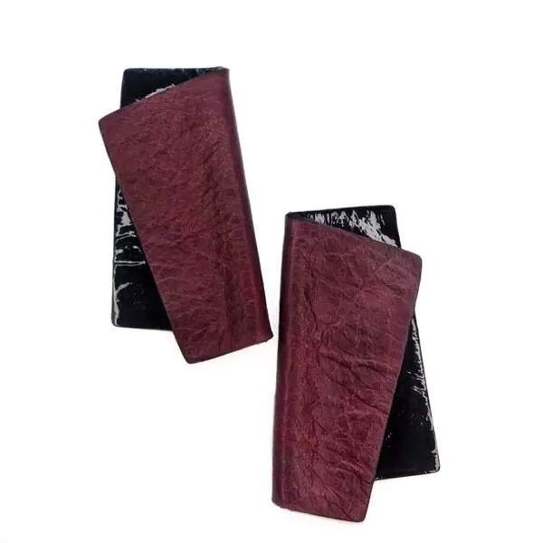 WAIWAI Verto Burgundy Leather Earrings - Black