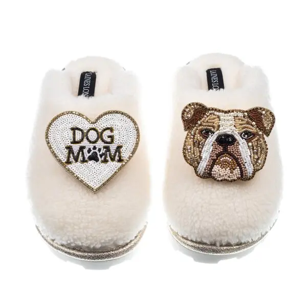 LAINES LONDON Teddy Closed Toe Slippers With Mr Beefy & Dog Mum / Mom Brooches Cream - White