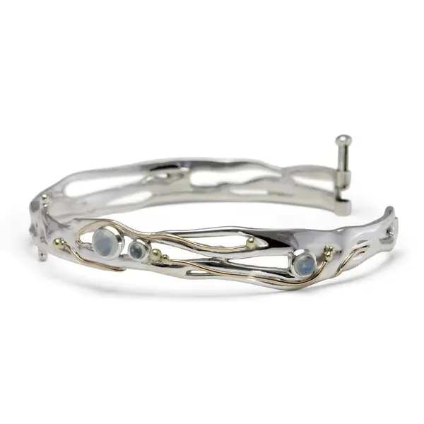 ISLA SILVER White / Silver Handmade Sterling Silver Moonstone Bangle - White/silver
