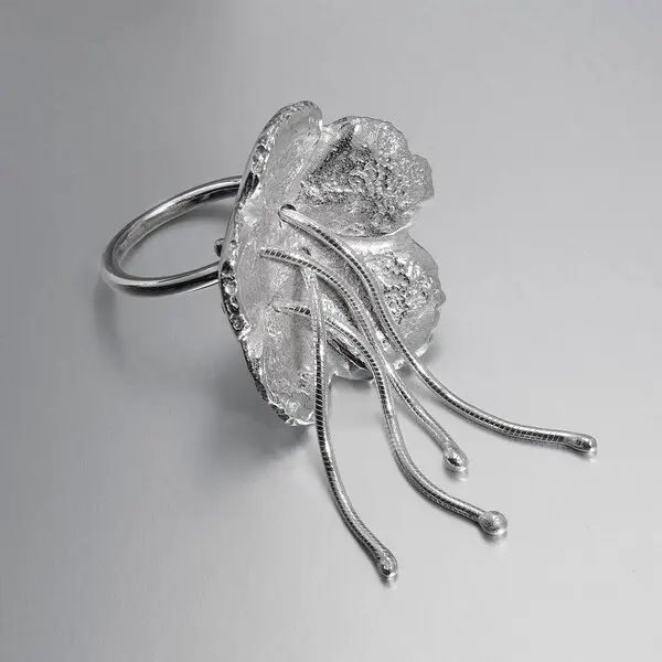 LUCY QUARTERMAINE Large Flower Ring