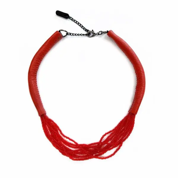 WAIWAI Leather & Glass Bead Choker - Red
