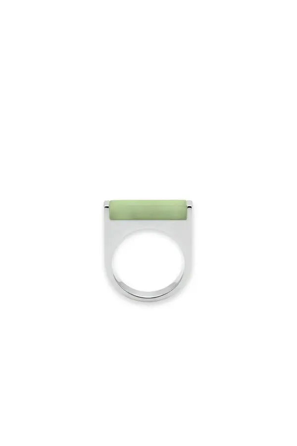 SEREE Year Of The Horse Light Jade Stone Saddle Ring - Green