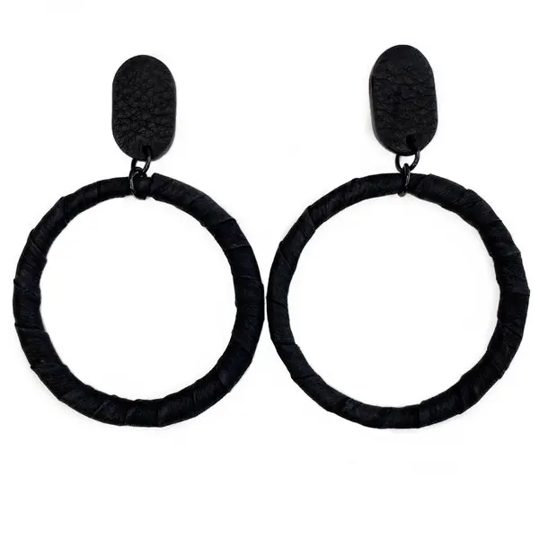 WAIWAI Hoop Leather Earrings - Black