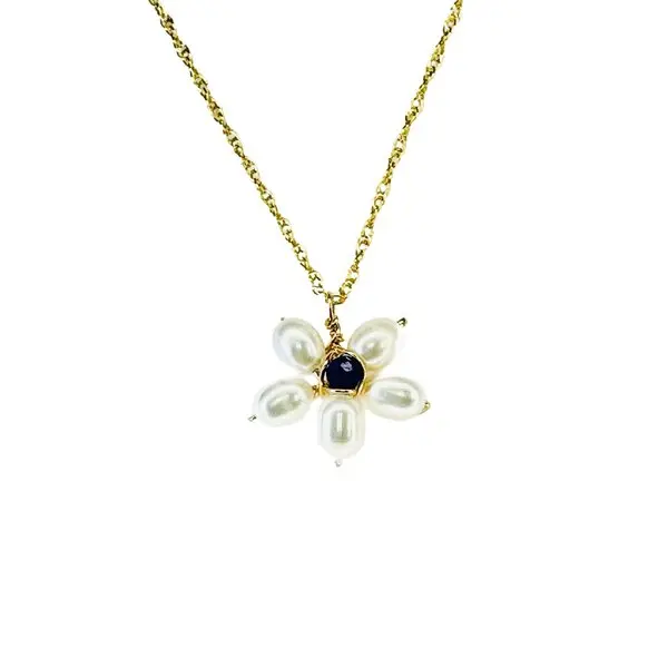 LEXI JEWELRY Blue / White Petals In Pearl Necklace - Blue/white