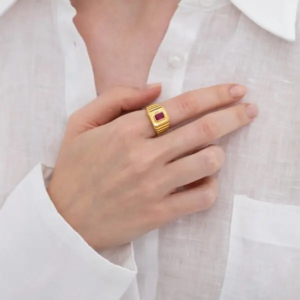 LINYA JEWELLERY Octagon Claret Stone Signet Ring - Red