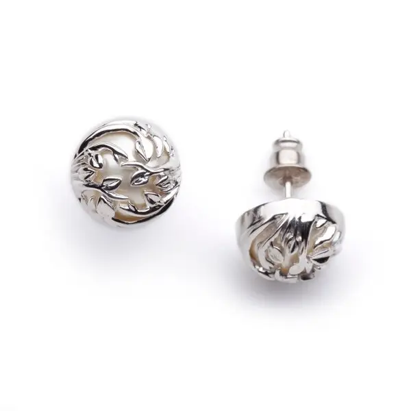 KASUN LONDON Ivory Pearl Stud Earrings - Silver
