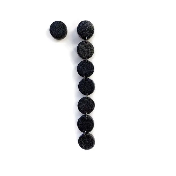 WAIWAI Single Dangle Leather Earring - Black