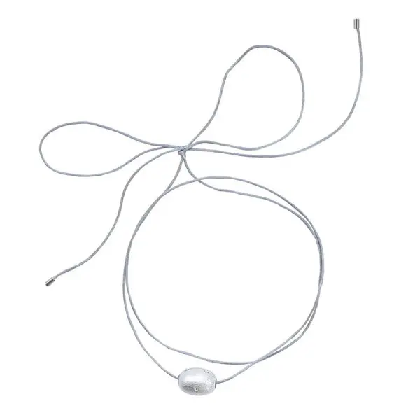 SAULE LABEL Lily Tie Necklace In Jet Frost - Silver