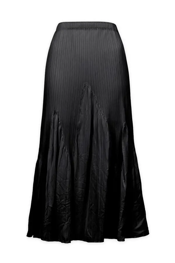 WILD COSMOS Miuna Wave Plissé Maxi Skirt - Black