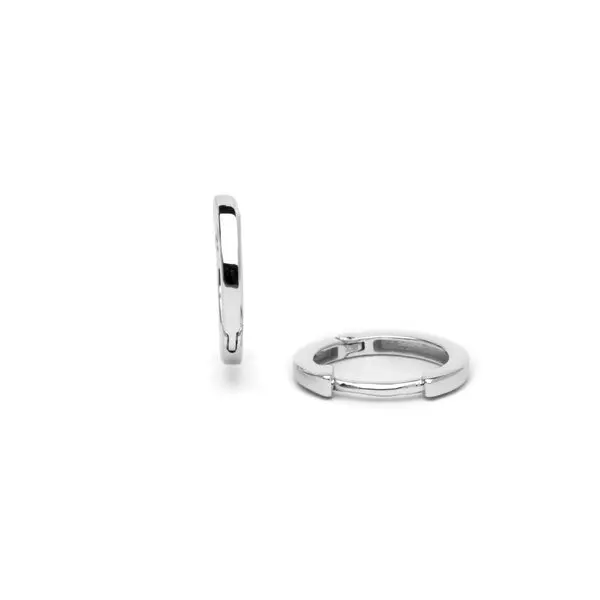 KAIZARIN Silver / White 9 Carat White Gold Huggie Earrings - Silver/white