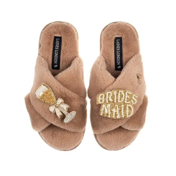 LAINES LONDON Faux Fur Cross Strap Slippers With Embellished Brooch Detail - Brown
