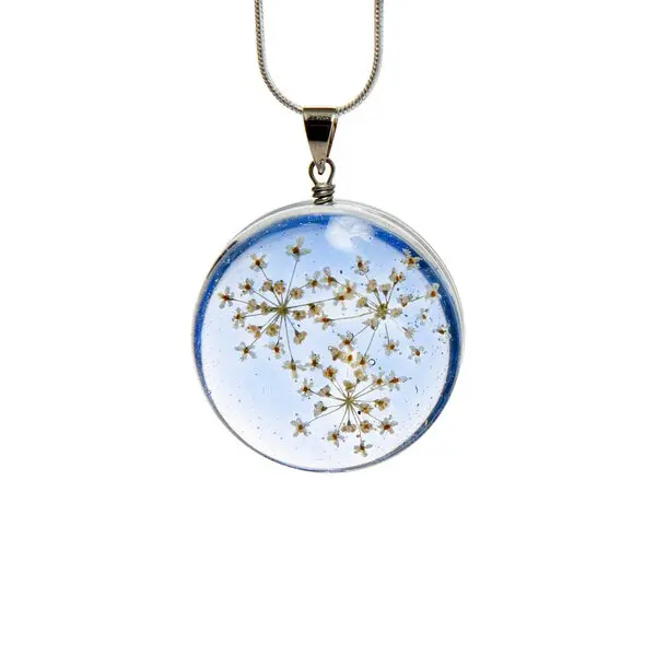 LAURA DAILI Blue / Silver Queen Anne’s Lace Glass Pendant - Blue/silver