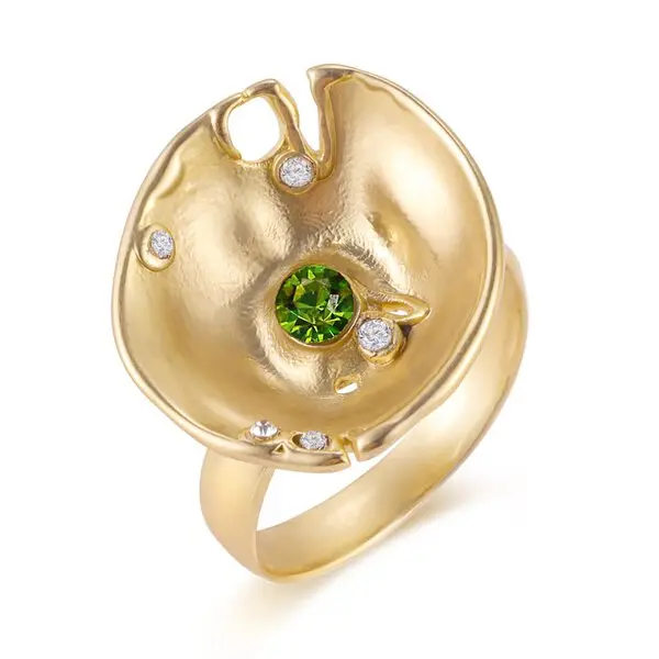 RARE MATTERS JEWELRY Organic Glass Lily Ring - Green