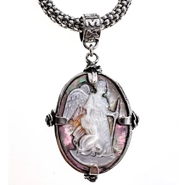 GEM KINGDOM Silver / Black Cameo Sterling Silver Necklace Black - Silver/black