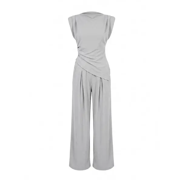 TANTRA SPAIN SL Set Of Straight Trousers And Side Pockets. Short Sleeve Top With Asymmetrical Length - Grey