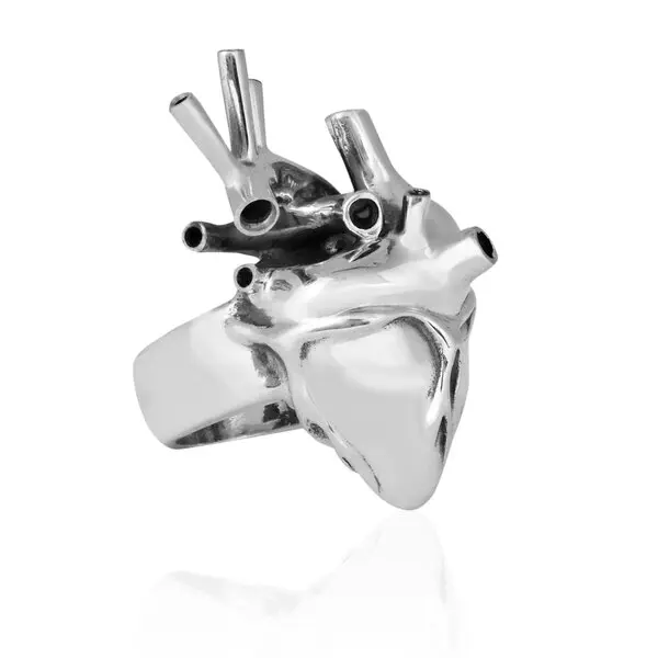 STRANGE FRUIT Heart Ring - Silver
