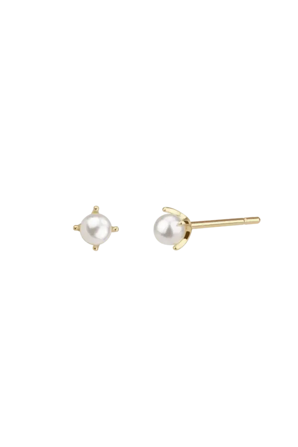 LISA&CO. Earrings Simple White S