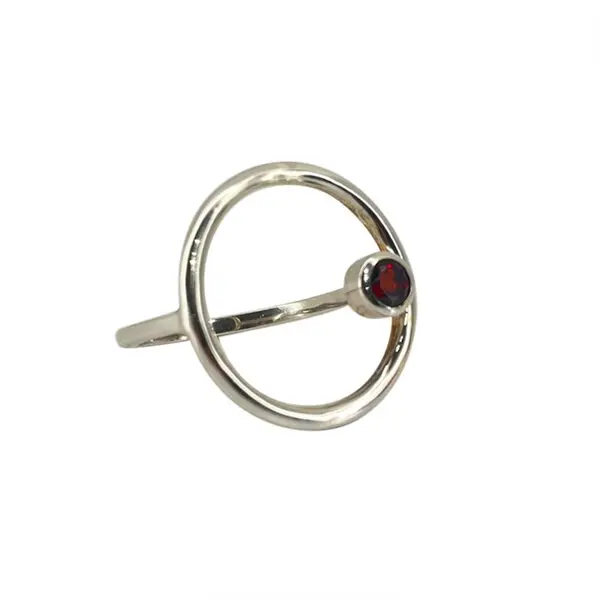 GREYEWOLFE Silver / Red Sterling Silver Orbit Ring With Garnet - Silver/red