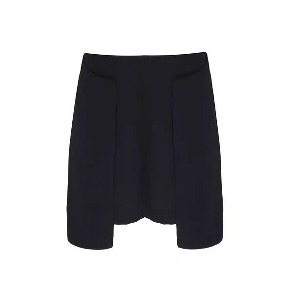MADEBYZA Assymetric Cut Detailed Shorts - Black